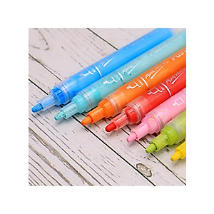 Mont Marte Signature Acrylic Paint Pens, 12 Piece, Waterproof, Suitable for Most Surfaces Including Canvas, Card and Rock, Round Tip (3mm)