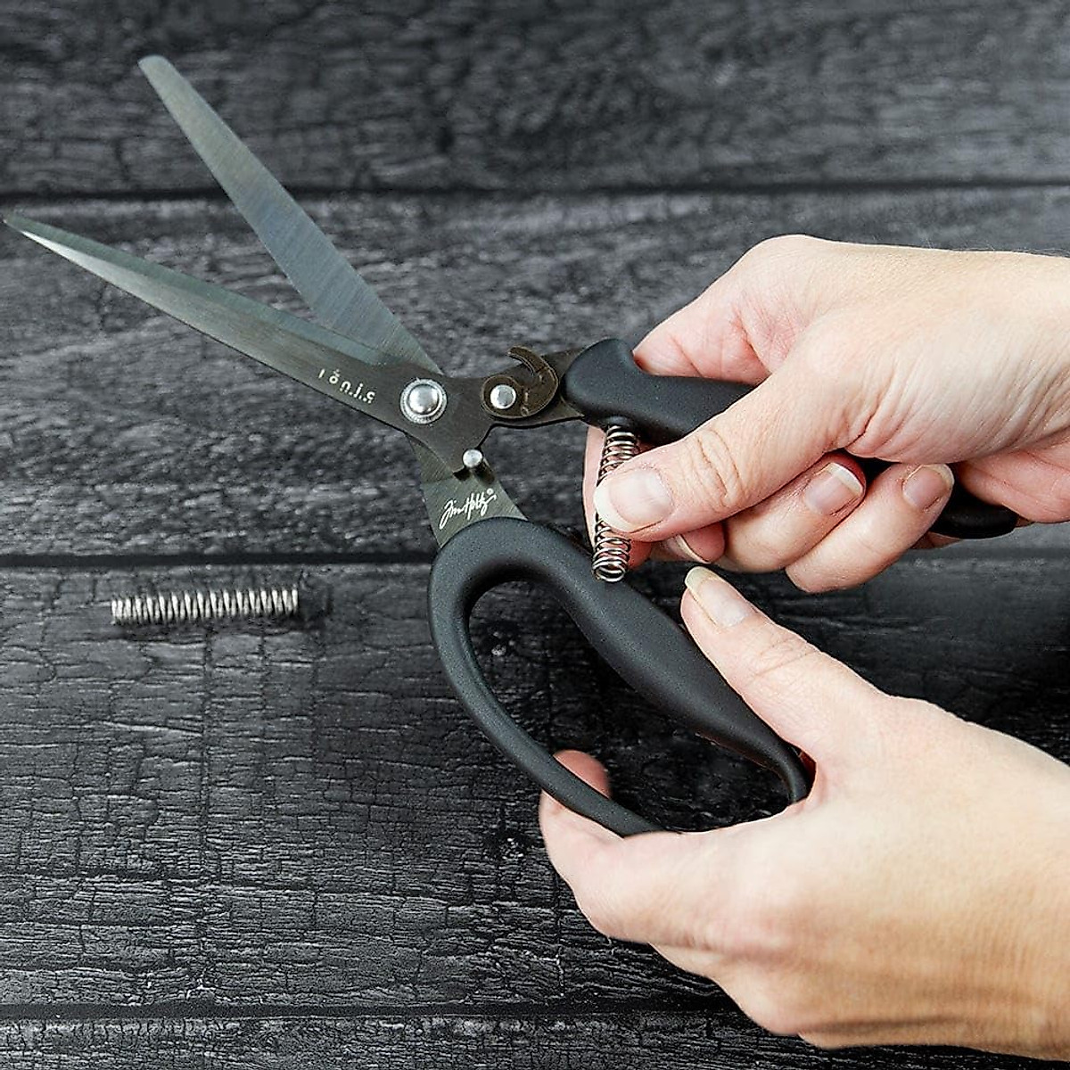 Tonic Studios Tim Holtz Recoil Scissors - Titanium Coated, Double-Beveled Blades, Black (9.5'')