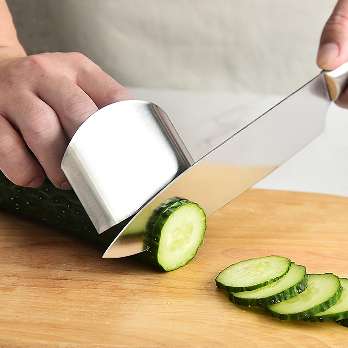 Qinlenyan Finger Guard for Left-Handed Users Stainless Steel Cooking 2pcs Cutting Adjustable Protector Safety Durable Veggie Chopper Dicing Easy to Clean A