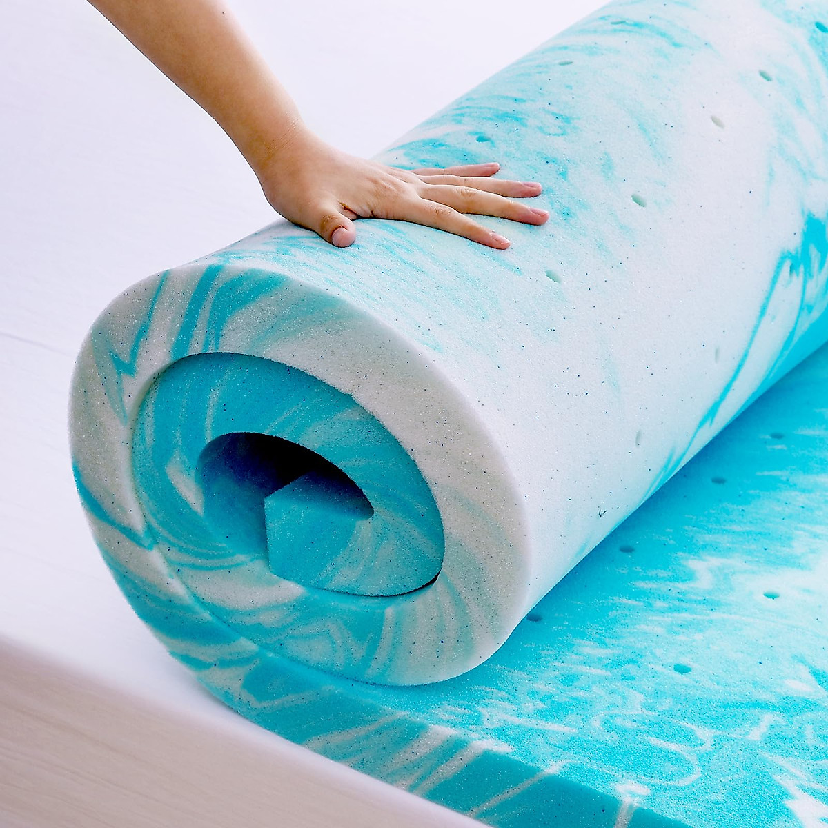 Vyfipt 4 Inch Mattress Topper Cal King, Gel Infused Memory Foam Mattress Topper, Ventilated Design, CertiPUR-US Certified, Blue