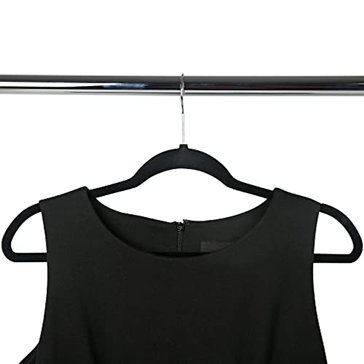 Simplify 10 Super Slim Velvet Huggable Hangers in Black