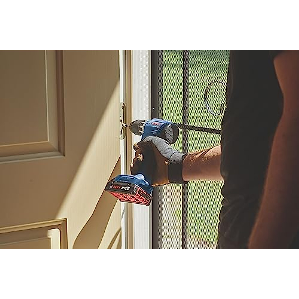 BOSCH GSR18V-400B22 18V Compact Brushless 1/2 In. Drill/Driver Kit with (2) 2 Ah Standard Batteries