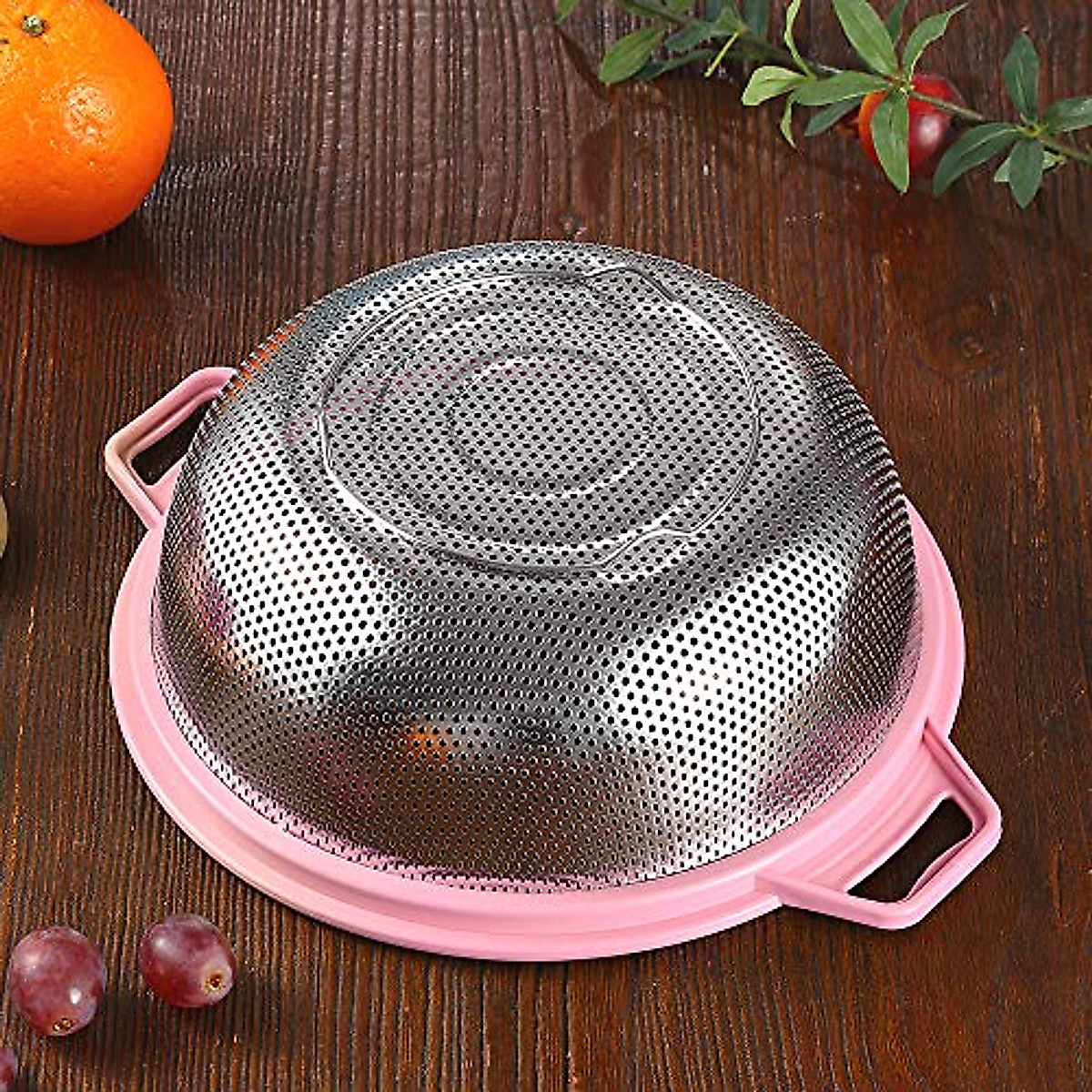HiramWare Stainless Steel Colander With Handle and Legs, Large Metal Pink Strainer for Pasta, Spaghetti, Berry, Veggies, Fruits, Noodles, Salads, 5-quart 10.5” Kitchen Mesh Colander, Dishwasher Safe
