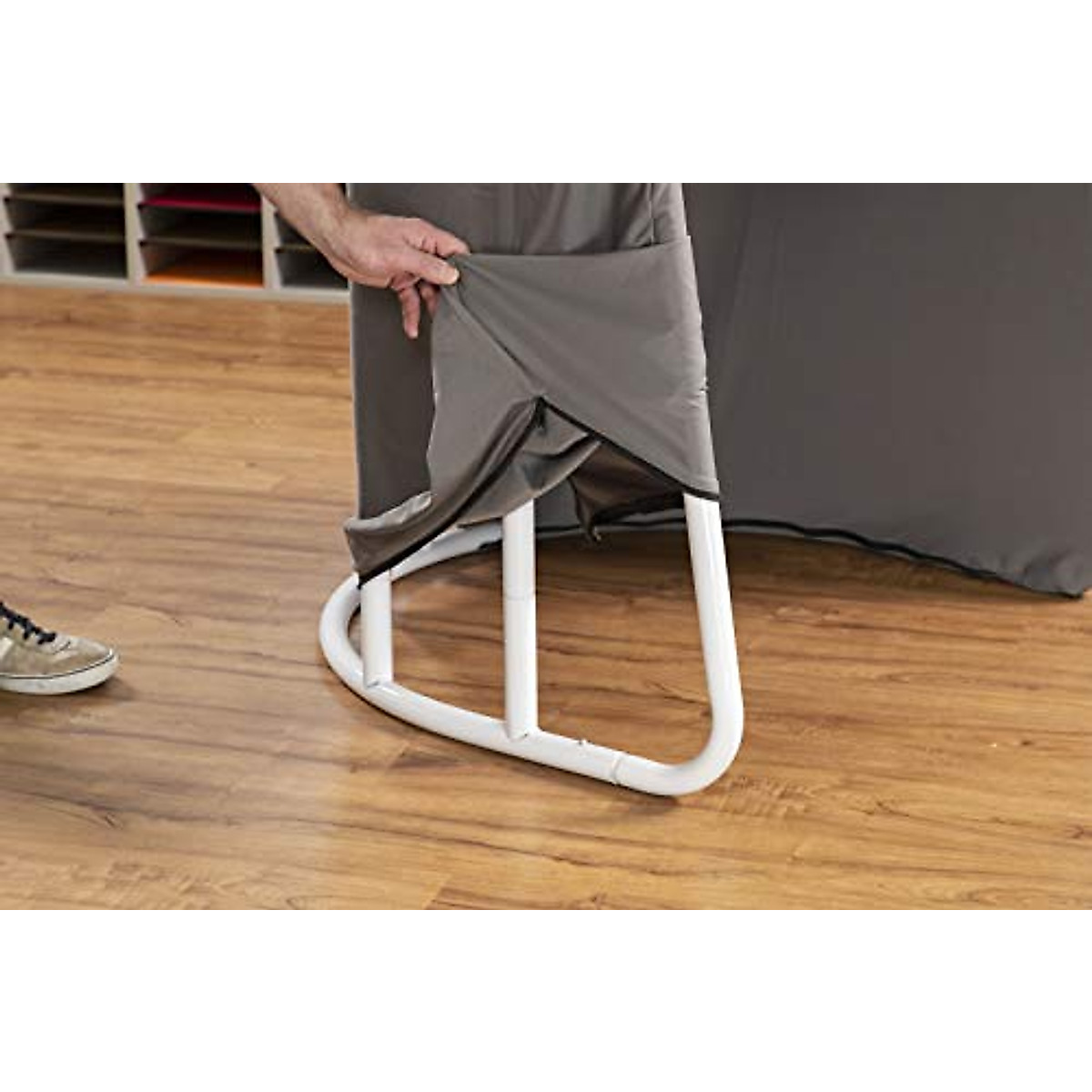 Safco Roam Personal Workstation, Tan, "33""w x 30""d x 51.5""h"