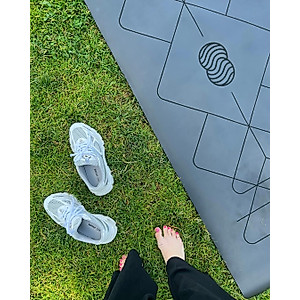 Bluu Yoga Aligner Mat with Bluu Alignment System,Superior Grip,Anti-Slip Yoga Mat,Natural Rubber,6mm Thick Mat for Yoga,Blue, Black, Gray,Bikram Yoga Mat,Pro Yoga Mat with AsanaAlign (Black)