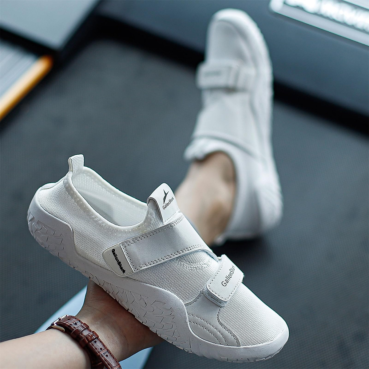 JiuQing Deadlift Shoes Women Indoor Gym Barefoot Shoes Fitness Cross-Trainer Sneaker for Squat Running,White,6.5