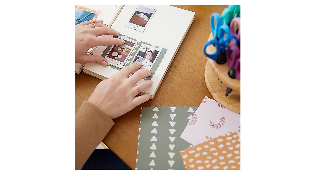 ECR4Kids Kraft Edgers with Rotating Hardwood Rack – Creative 18-Piece ...