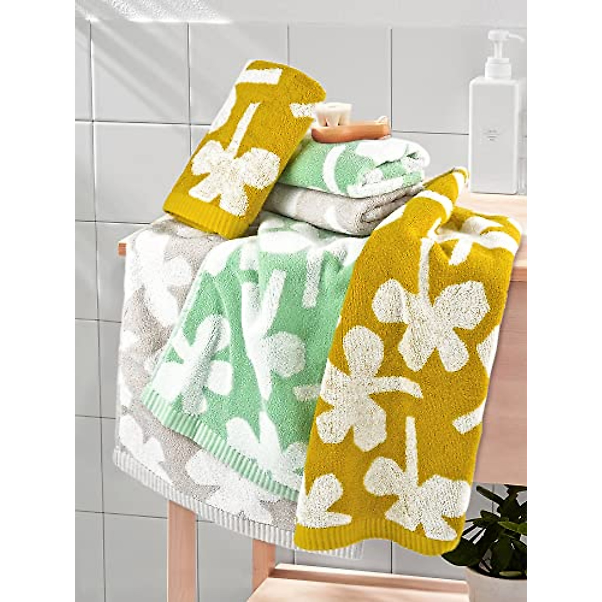 Hand Towel Fingertip Towels Set 12 x 21 Inches, 100% Cotton Small Hand Towels for Bathroom Kitchen Spa 3 Colors 6 Pack, Four Leaf Clover