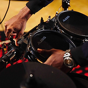 Alesis Drums Command Mesh Kit - Electric Drum Set with USB MIDI Connectivity, 600+ Electronic & Acoustic Drum Kit Sounds and Dual Zone Mesh Pads