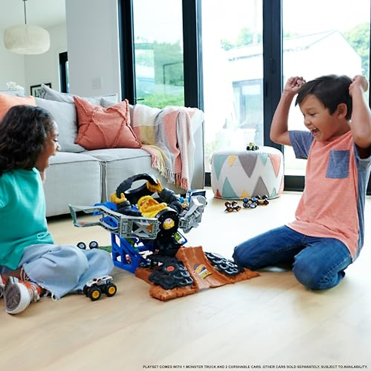 Hot Wheels Monster Trucks Arena Smashers Mega-Wrex vs. Crushzilla Takedown with 1:64 Scale Mega-Wrex Toy Truck and 6 Crushable Cars