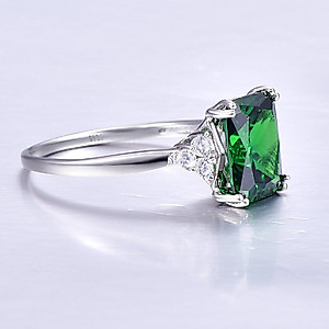 Yaresul 3.5ct Women's Green Emerald Ring for Women 925 Sterling Silver Emerald Engagement Ring for Women May Birthstone Rings Paved Cubic Zirconia Wedding Rings Size 8