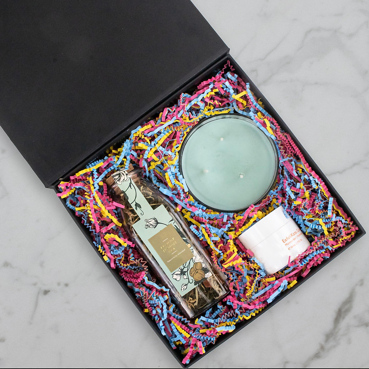 MagicWater Supply Crinkle Cut Paper Shred Filler (4 oz) for Gift Wrapping & Basket Filling - Fiesta