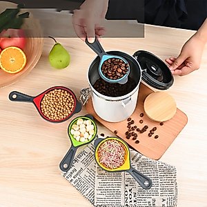 Kalsreui Measuring Cups and Spoons set, Collapsible Measuring Cups, 8 pieces Measuring Cups&Spoons Set, Engraved Metric & US Markings for Liquid&Dry Measuring, Space Saving, BPA Free Colorful Silicone