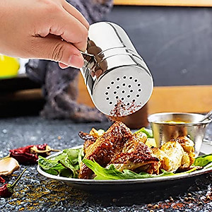 Dicunoy 6 Pack Stainless Steel Dredge Shaker, Metal Salt and Pepper Shaker with Lid and Handle, Restaurant Griddle Seasoning Spice Condiment Bottle Container for Kitchen, BBQ, Baking, 5oz, 7oz, 12oz