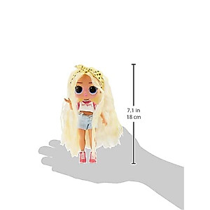 L.O.L. Surprise! Tweens Babysitting Beach Party with 20 Surprises Including Color Change Features and 2 Dolls – Great Gift for Kids Ages 4+, Multicolor