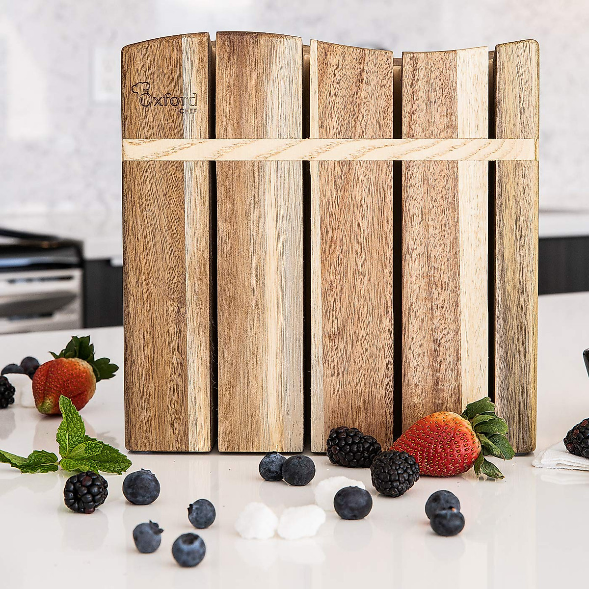 Oxford CHEF Wooden Kitchen Knife Block - Luxury Hand-Crafted Acacia Wood 8 Slot Storage Block. Can Hold 8 Knives Up To 9" Long. Non-Skid, Non-Scratch Rubber Feet
