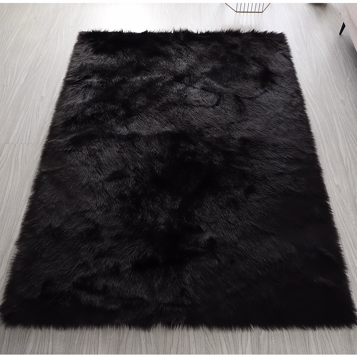 7 x 5 Feet Luxury Shag Area Rug,Rectangle Plush Fuzzy Rugs,Ultra Soft Fluffy Faux Fur Sheepskin Area Rug,Non-Slip Shaggy Furry Carpets for Boys/Girls Room Bedroom (Black, 7x5Feet)