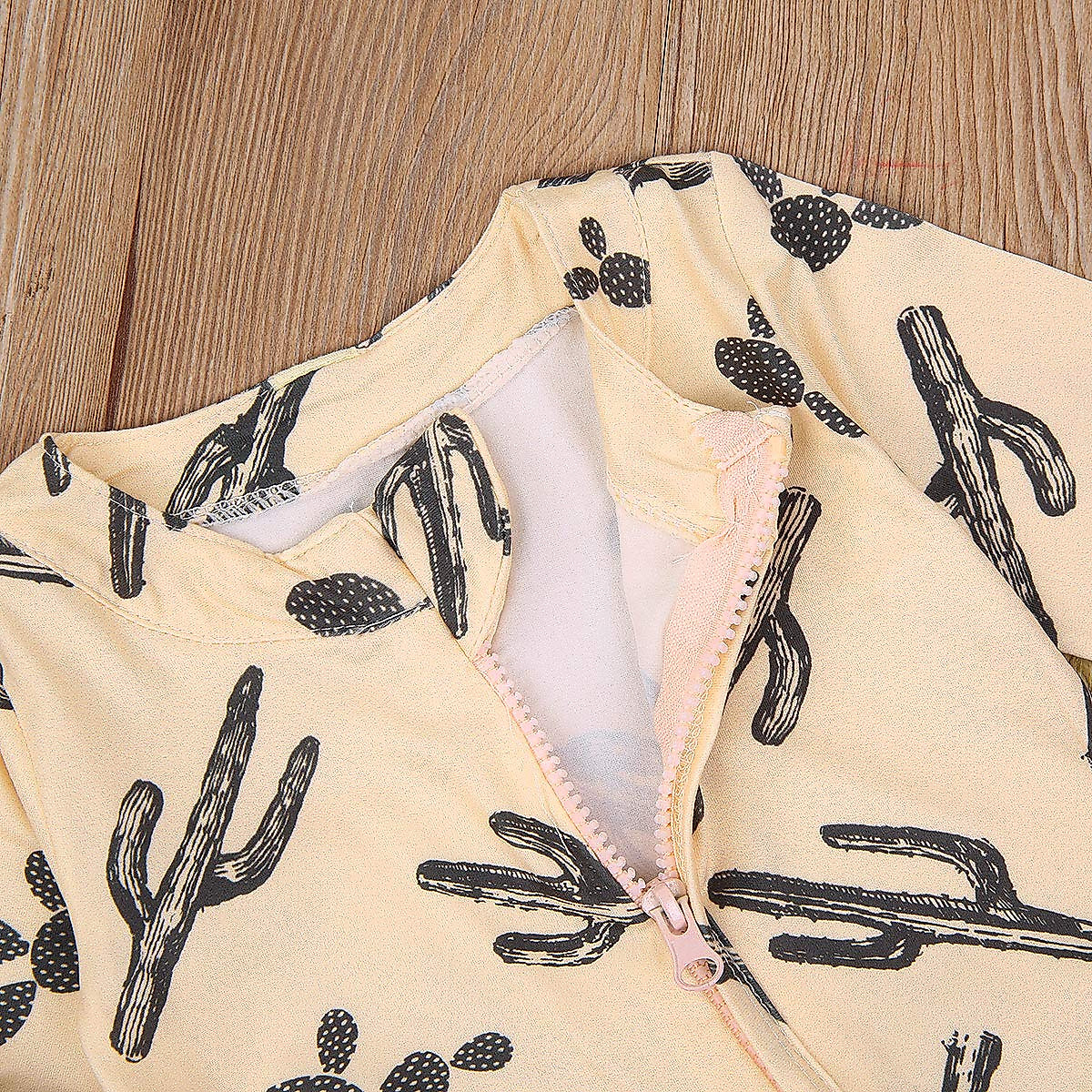CIYCUIT Baby Girls Cactus Footies Newborn Zip Up Onesie Romper (B Cactus, 0-3 Months)