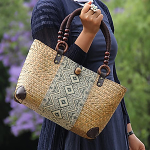 QTKJ Straw Bag for Women, Summer Beach Handmade Rattan Tote Bag, Boho Retro Straw Woven Handbag, Large Beach Vacation Bag (Natural)