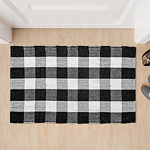 HOMEMONDE Cotton Buffalo Plaid Rug 27.5" x 43" | Black and White Checked Washable Doormat Reversible | Indoor and Outdoor Area Rug for Layered Front Door Mats, Porch, Kitchen, Farmhouse, Entryway