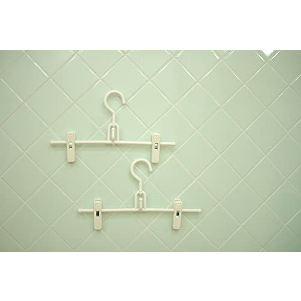 PURUS LIVING Relay Skirt Hanger (3P) Light-Weight Utilizing Organized Closet Space Saving Neat Arrangement Easy Storage Eco-Friendly Materials Non-Slip Design Clothes Pants Jacket Storage Organizer