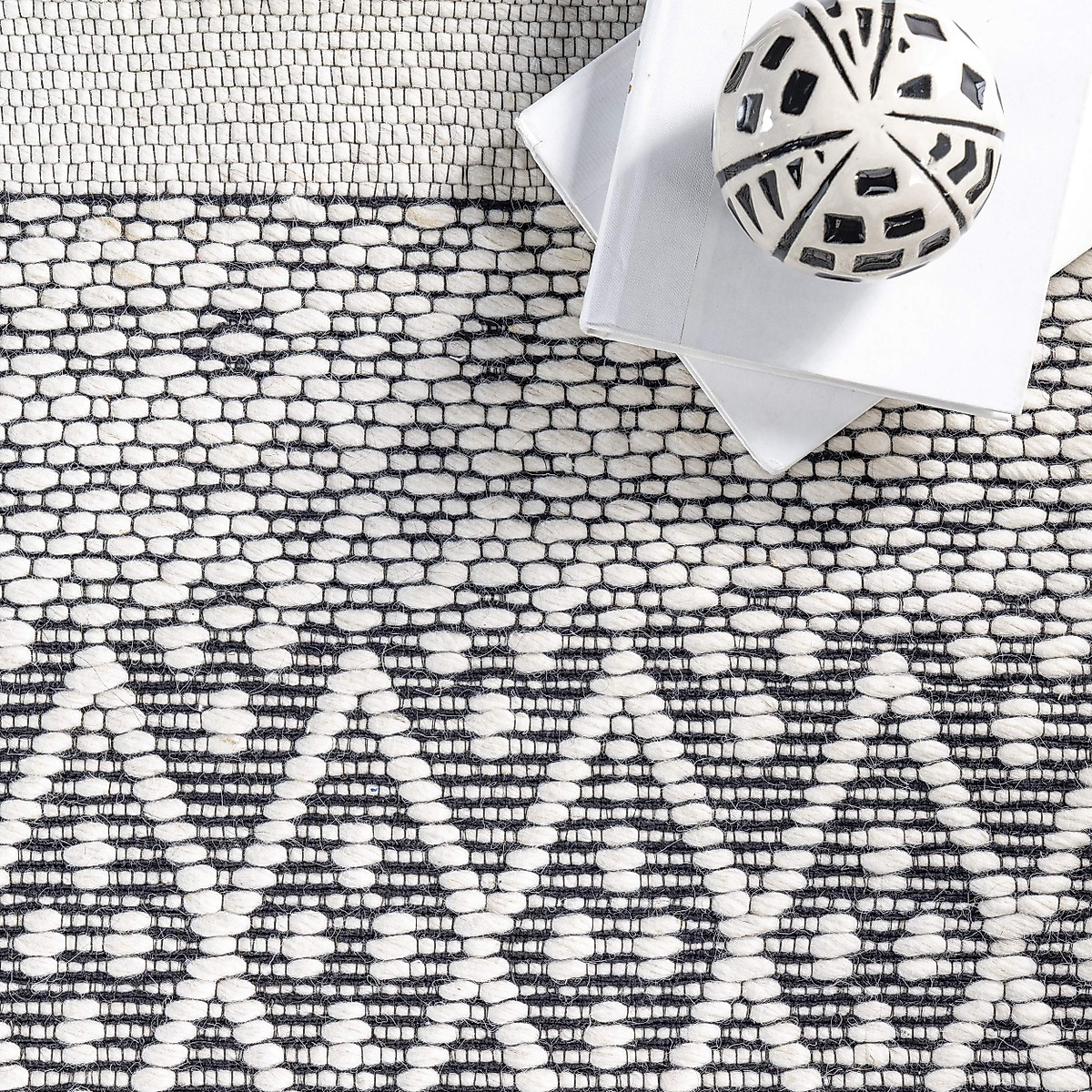 nuLOOM Esther Hand Loomed Textured Wool Tassel Area Rug, 8x10, Grey