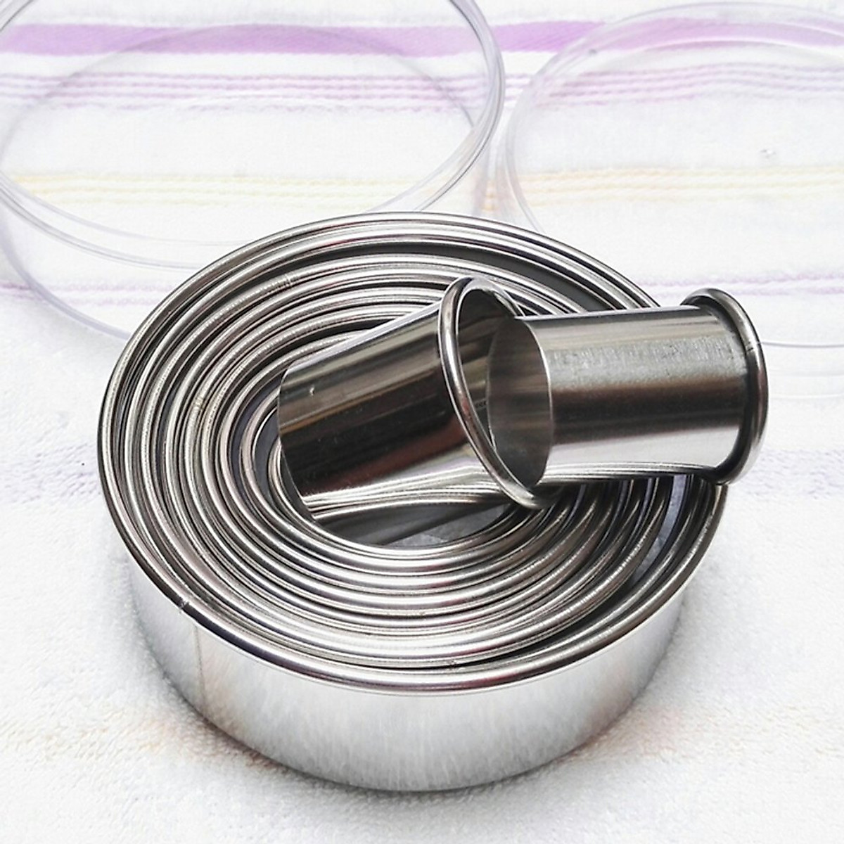 11 Pieces Metal Cookie Cutter Set, Round Cookie Cutters, Stainless Steel Circle Biscuit Pastry Cutters, Assorted Sizes