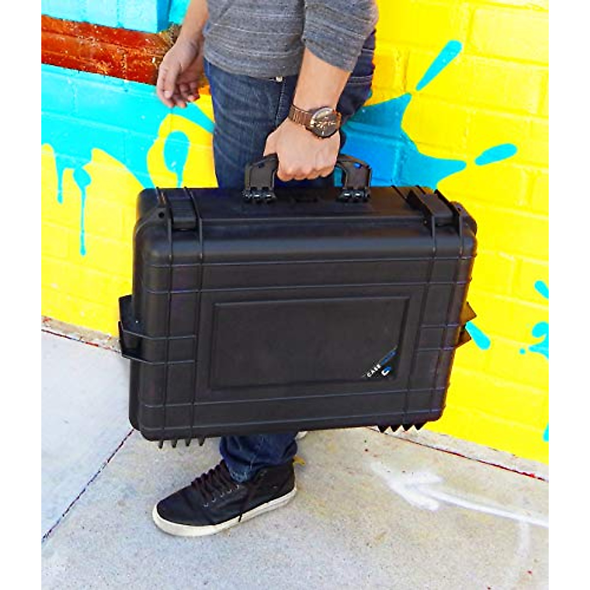 CASEMATIX Waterproof Projector Case Hard Shell Projector Bag Compatible with Epson Home Cinema 2100, 2150 & Select PowerLite Projectors with Foam Interior, Padlock Rings and Folding Handle, Case Only