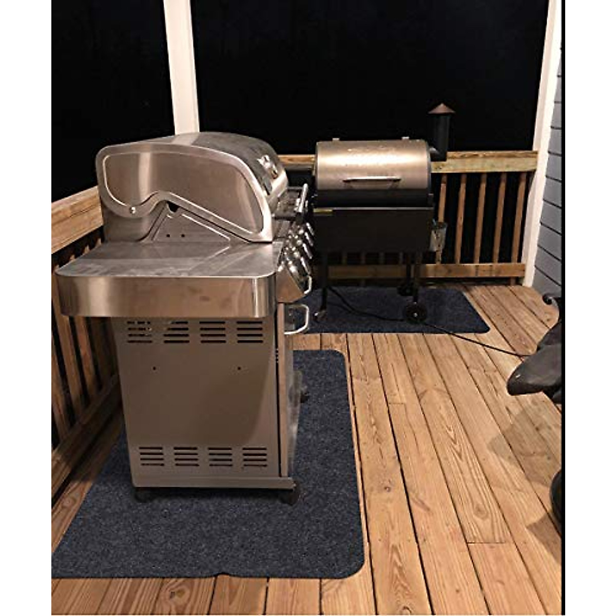 Gas Grill Mat，Premium BBQ Mat and Grill Protective Mat—Protects Decks and Patios from grease splashes,Absorbent material-Contains Grill Splatter，Anti-Slip and Waterproof Backing，Washable (36" x 36")