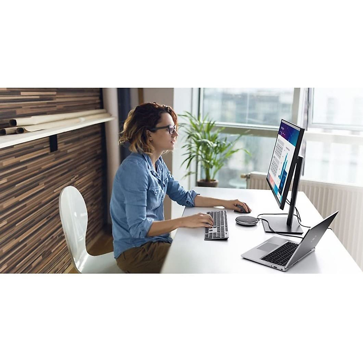 New Dell Mobile MH3021 USB-C Multi-Port Adapter and Speakerphone