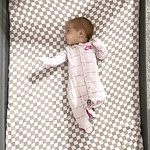 LifeTree Fitted Crib Sheets for Boys Girls & Neutral, Muslin Baby Sheet Fits Standard Crib and Toddler Mattresses, Soft, Checkered Print, 70% Viscose from Bamboo and 30% Cotton 28in x 52in