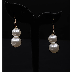 Wekicici Pearl Necklace Earrings Set Multi-Layer Pearl Choker Necklace Costume Accessories for Women