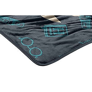 Harry Potter Fleece Throw Blanket - Harry Potter Hogwarts Plush Fleece Throw - Gryffindor Hufflepuff Ravenclaw Slytherin Wizardry Throw Blanket (Harry Potter)