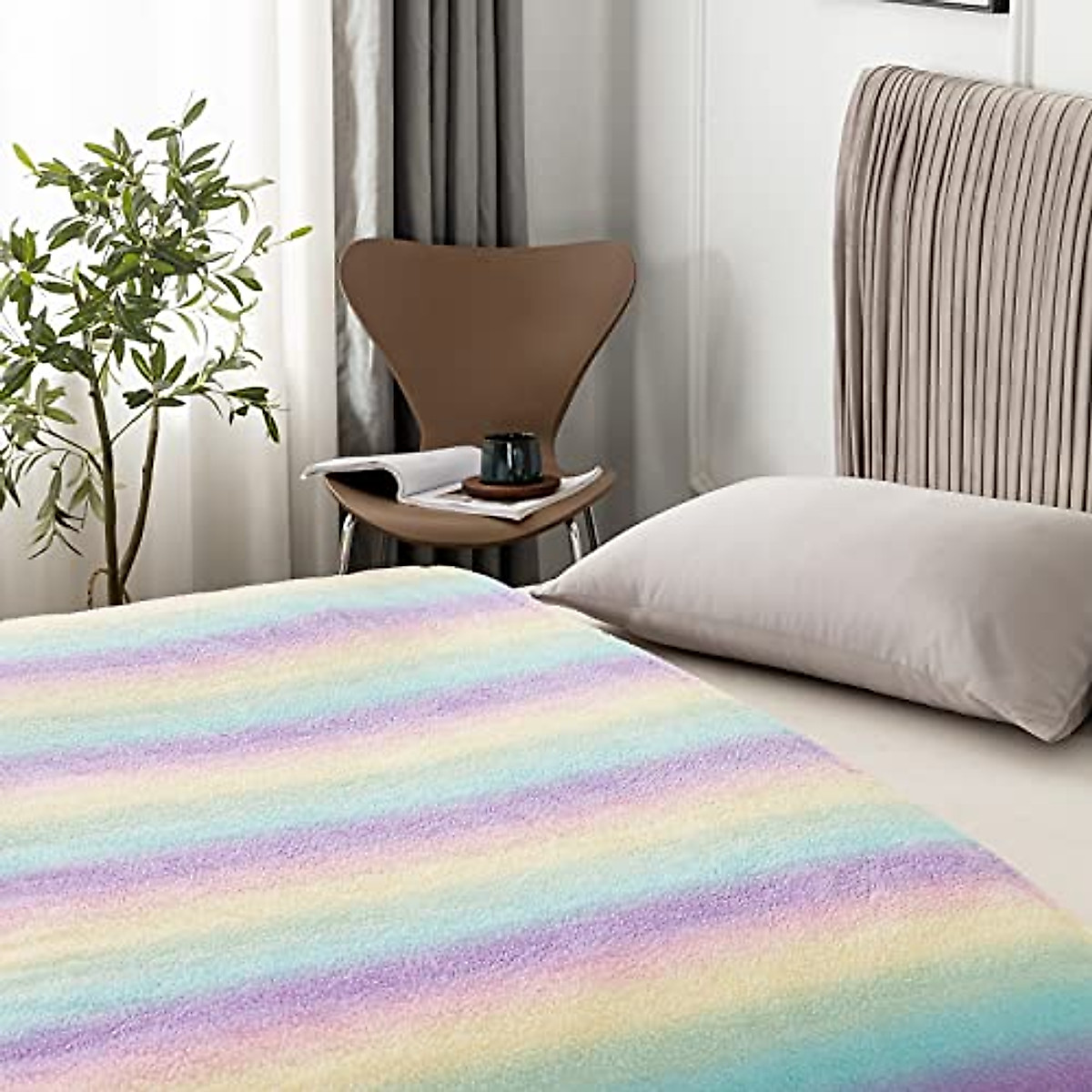 DaysU Sherpa Fleece Blanket, Throw Blanket for Couch, Sofa, Bed, Lightweight Soft Cozy Warm Fuzzy Blankets for Camping, Picnic, Travel, Rainbow Print, 50” x 60”