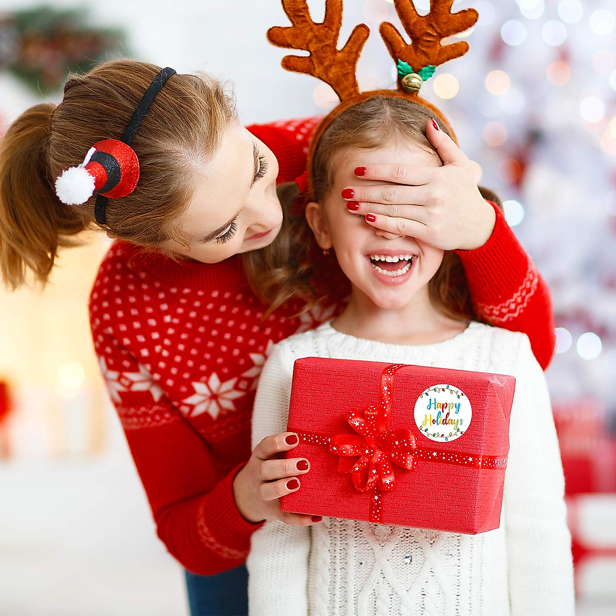 1000 Pieces 1.5 Inch Merry Christmas Stickers Holiday String of Lights Happy Holidays Happy New Year Stickers Labels Xmas Stickers for Christmas Party Presents Classroom Decoration