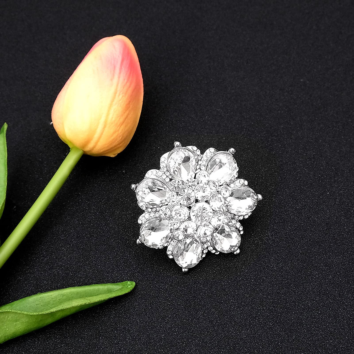 Chaoyite Flower Shape Crystal Cocktail Stretch Ring Party Prom Floral Statement Elastic Ring for Women