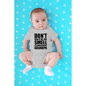 CBTwear Don't Look At Me, That Smell Is Coming From My Grandpa Baby Bodysuit - Newborn Unisex Clothes (6 Months, Heather Grey)