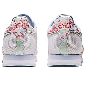 ASICS Women's Tiger Runner Sportstyle Shoes, 8.5, White/Papaya