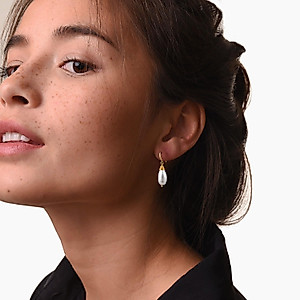 Cowlyn Irregular Pearl Earrings Pendant Baroque Culture 14k Gold Hypoallergenic for Women Gifts Jewelry