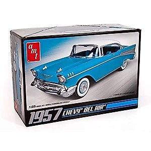 1957 Chevrolet Bel Air Classic Model Kit 1:25