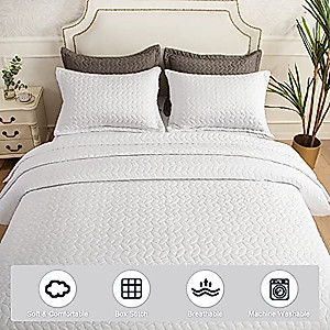 Hygge Hush Summer Quilt Set, King Size Pure White Leaves Pattern 3 Pieces Quilt Set, Oversized Modern Style Bedspread Set for All Season (1 Quilt & 2 Pillow Shams)