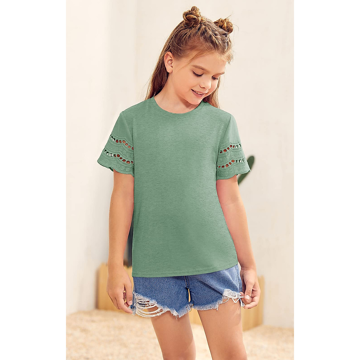 Geckatte Kids Girls' T-Shirts Short Sleeve Crewneck Cutout Summer Casual Solid Basic Tee Shirts Tops 5-14 Years Light Green