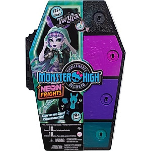 Monster High Skulltimate Secrets Neon Frights Doll & Accessories, Twyla with Dress-Up Locker & 19+ Surprises