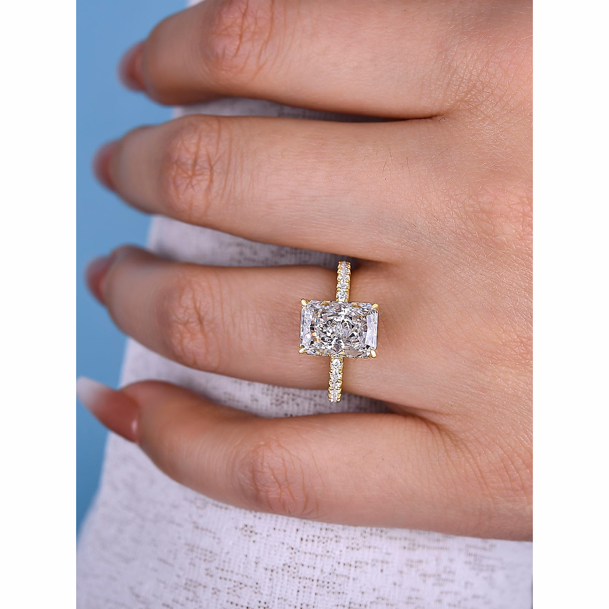 Effinny 3.5ct Radiant Cut Engagement Ring for Women,Yellow Gold Plated Sterling Silver Simulated Diamond White Sapphire Promise Ring(Size:7)