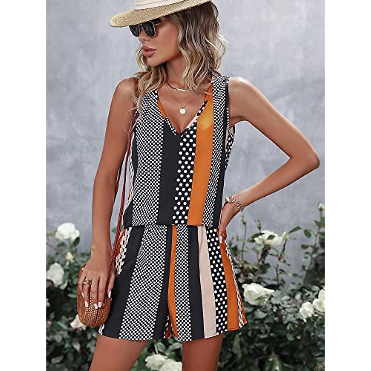 WDIRARA Women's Casual Camisole Two-Piece Outfits Summer Sleeveless V Neck Polka Dot Print Tank Top & Shorts Multicolor XL