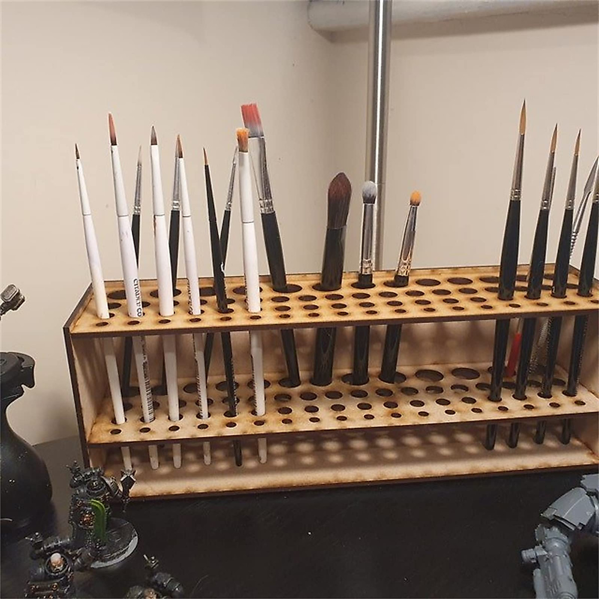 Gspmoly Brush Holder Paintbrush Holder Stand 67 Paint Brushes Wall Mount Or Freestanding, Pen Holder for Desk Rectangle Makeup & Painting Brush Holders Organizer for Pencil, Paintbrush