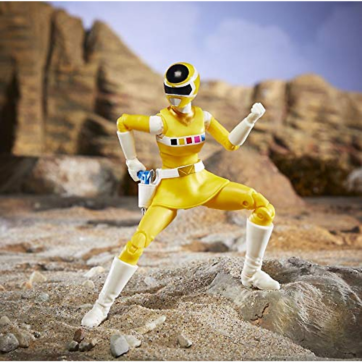 Power Rangers Lightning Collection in Space Yellow Ranger 6-Inch Premium Collectible Action Figure Toy with Accessories