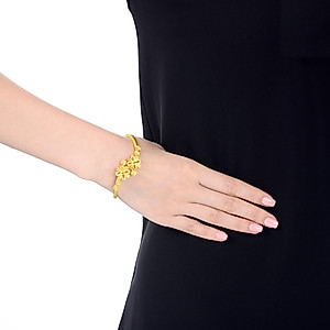 CHOW SANG SANG Cultural Blessings Daily Bliss 999.9 24K Gold Price-by-Weight 23.2g Gold Blossom Bangle (Size: 6) for Women and Wedding Occasion 88427K