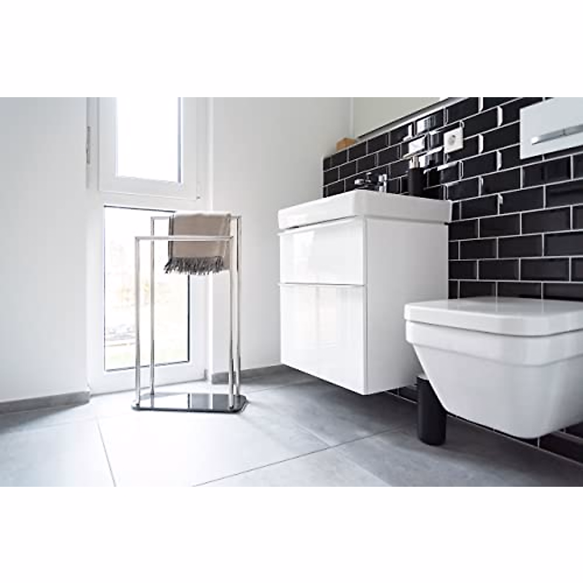 WENKO Towel Rack, Towel Stand with 2 Bars, Free Standing Towel Holder for Bathroom, Kitchen, Pool, Space Saving, Stainless Steel, Silver/Black, 18.9 x 31.5 x 7.9 in