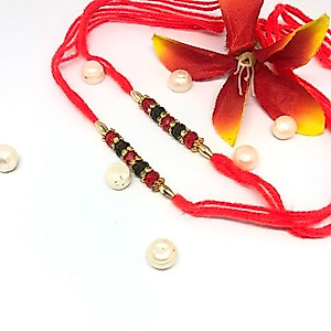 IndiaBigShop Rakhi for Bhaiya, 2 Ring Stone Brother Rakhee, Rakhi, Red-Green Crystal with Stone Rings Rakhi Thread- Set of 2